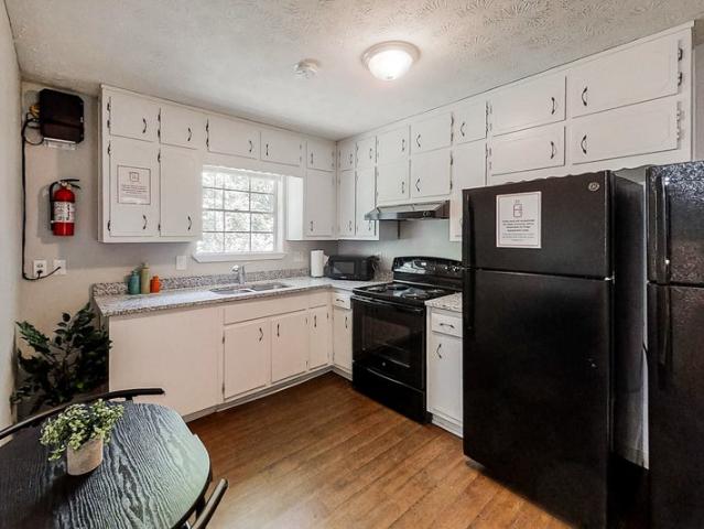PROFESSIONAL SUPER HOST Movein Fee Waived‼️Free