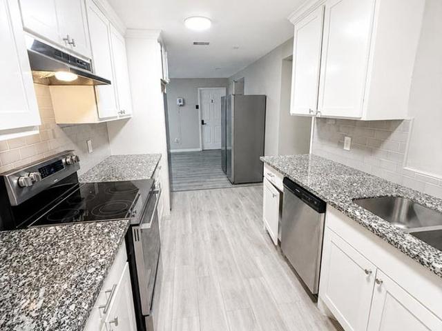 ⭐ Professionally Managed SW Houston Rooms | Smart