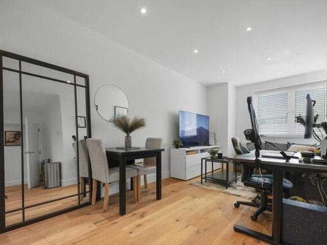 Progressive Close, Sidcup, 1 Bedroom Flat
