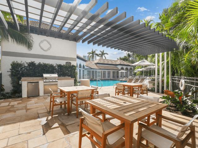 Promenade at Aventura Apartments 1 Bedroom Apartment for Rent at 19680 E Country Club Dr, Aventura, FL 33180