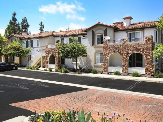 Prominence Apartments 2 Bedroom Apartment for Rent at 601 S Twin Oaks Valley Rd, San Marcos, CA 92078