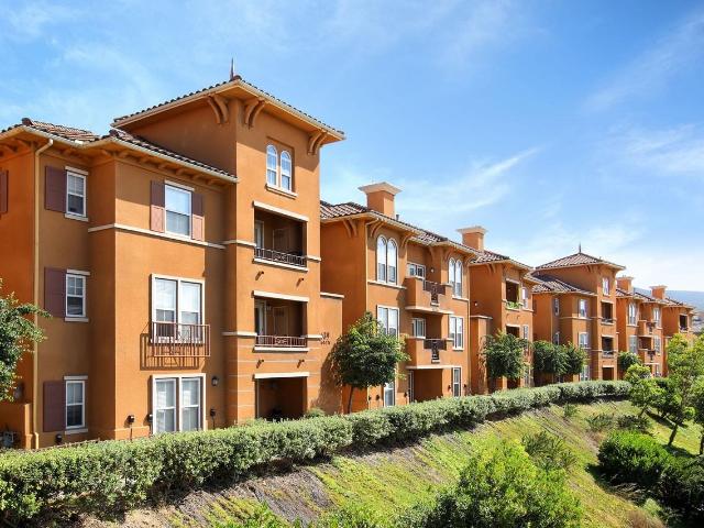 Prominence Apartments 2 Bedroom Apartment for Rent at 601 S Twin Oaks Valley Rd, San Marcos, CA 92078