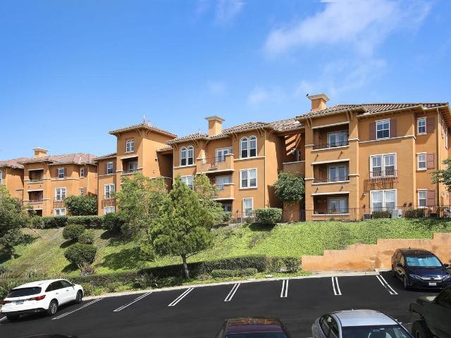 Prominence Apartments 2 Bedroom Apartment for Rent at 601 S Twin Oaks Valley Rd, San Marcos, CA 92078