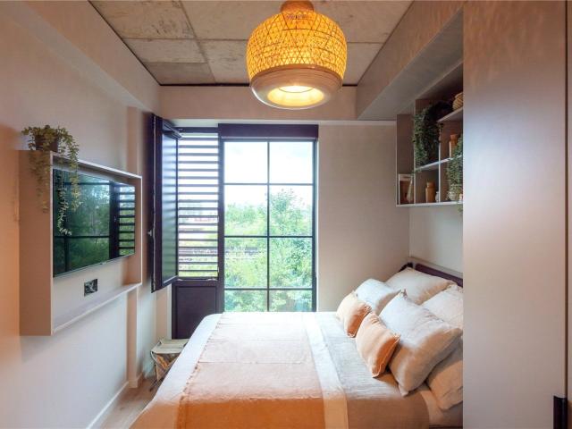 property to let in Comfy, Sunday Mills, Trewint Street, Earlsfield, SW18 £1,750 pcm