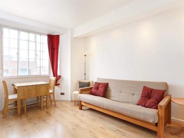 property to let in Chelsea Cloisters, Sloane Avenue, Chelsea, SW3 £1,750 pcm