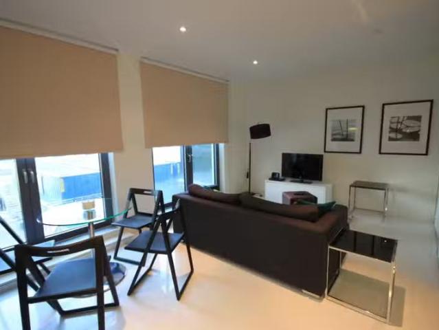 property to let in Baltimore Wharf, London, E14 £2,000 pcm