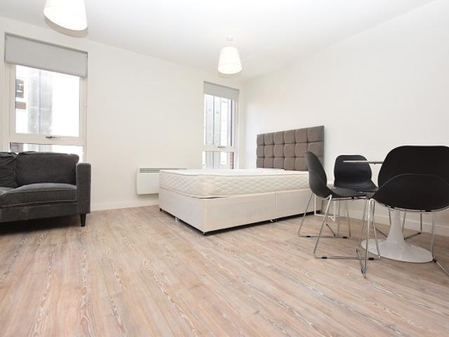 property to let in Burton, Dun Works, 25 Acorn Street, Sheffield, S3 8EY £700 pcm