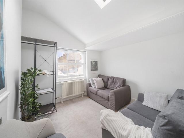 property to let in Fulham Road, London, SW3 £1,196 pcm