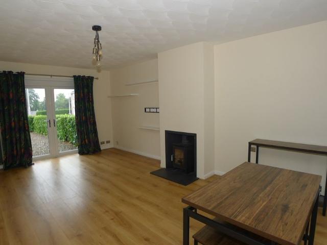 Property to let in Newport on Tay