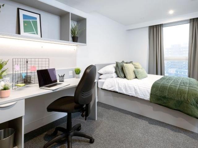 property to let in True Studio Plus, True Sheffield, 12 Tenter Street, Sheffield, S1 4XF £816 pcm