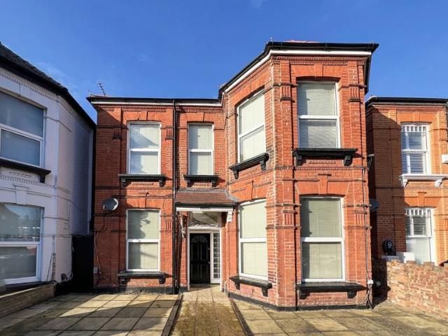 property to rent manstone road, kilburn, nw2 | flat through abacus estates