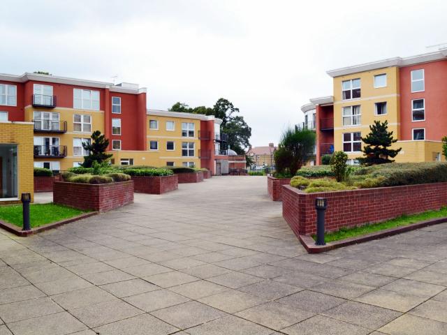 Property To Rent Monarch Way, Newbury Park, IG2 | 2 Bedroom Apartment through Hansons Estates