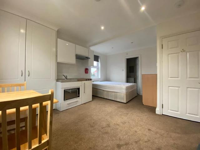 property to rent olive road, cricklewood, nw2 | studio through abacus estates