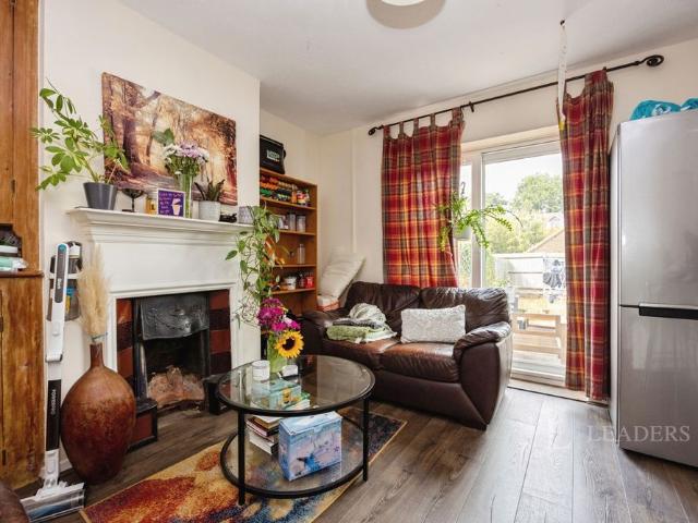 property to rent Aldershot Road, Guildford, Surrey, GU2