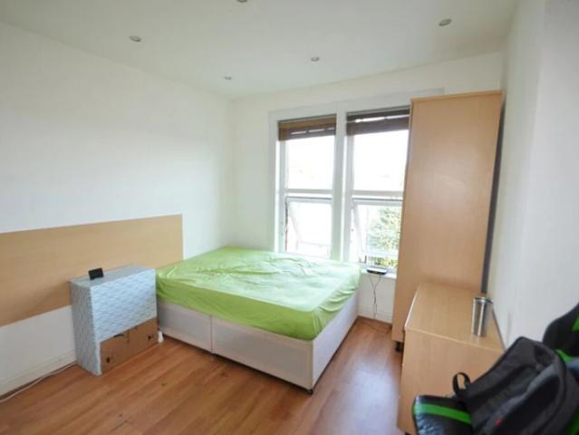 property to rent ballards lane, london, n3 | flat through abacus estates