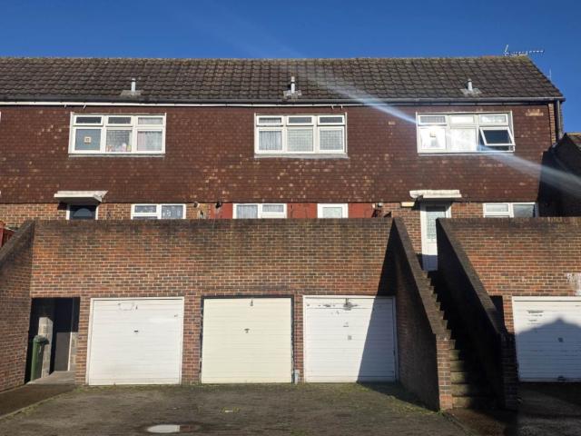 Property To Rent Banardo Drive, Barkingside, IG6 The Agency LDN Limited T/A Stonebridge ID 1713