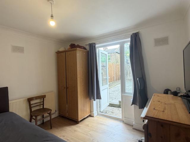 Property To Rent Churchill Road, Willesden, NW2 | Room To Let through Andersons Estates