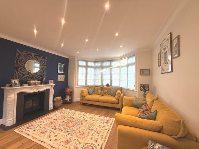 Property To Rent Deacons Hill Road, Elstree Martin Allsuch & Co Rentals Ltd ID 10002525
