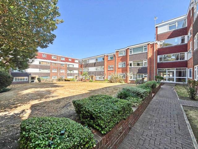Property To Rent Deer Park Close, Kingston Upon Thames Groves Residential ID 4115