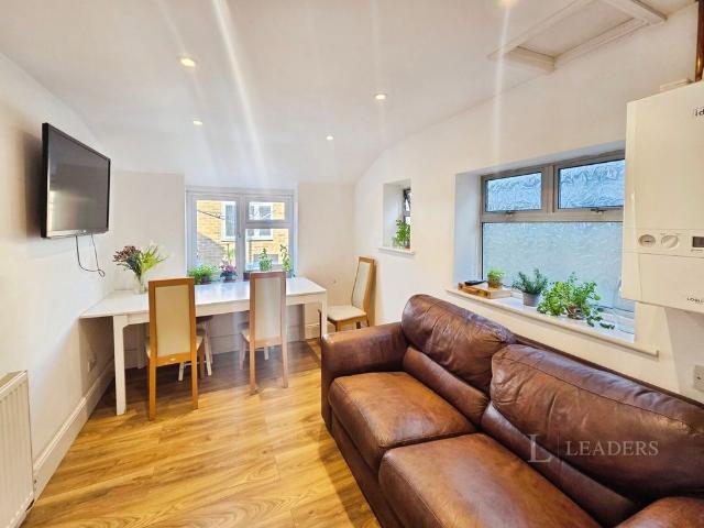property to rent Desborough Road, Eastleigh, Hampshire, SO50
