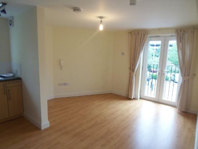property to rent Home Farm House, Springfield Road, Horsham, RH12