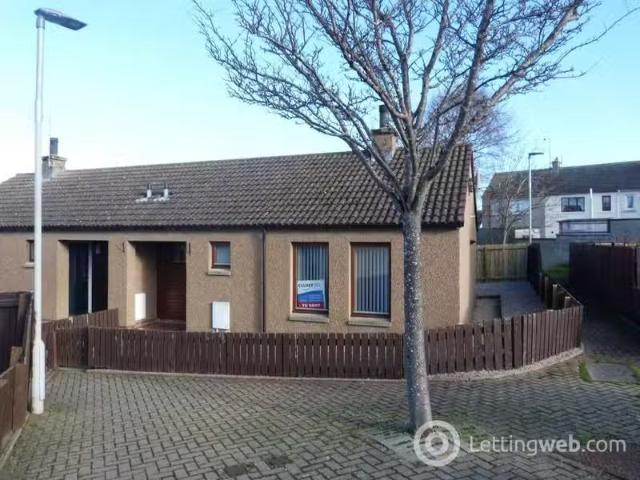 Property to rent in Muirfield Crescent, Elgin