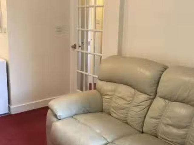 Property to rent in Murdoch Terrace