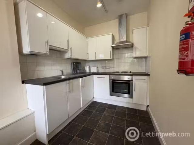 Property to rent in Madeira Street, Edinburgh