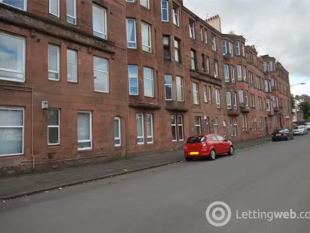 Property to rent in Mannering Court, Shawlands, Glasgow, G41