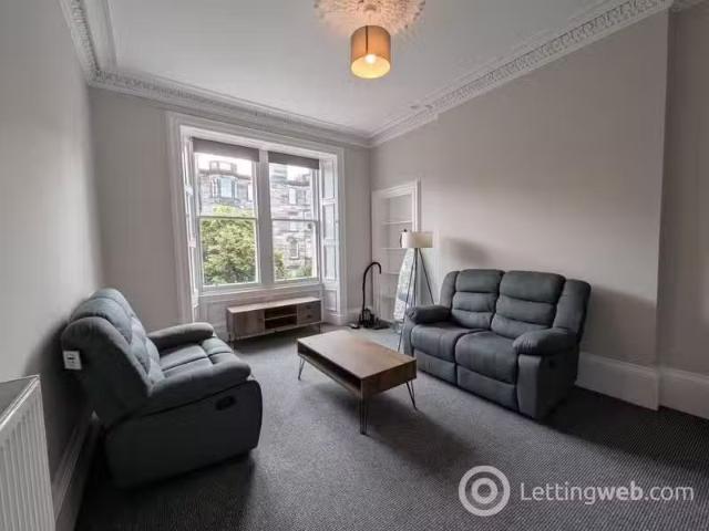 Property to rent in Marchmont Crescent