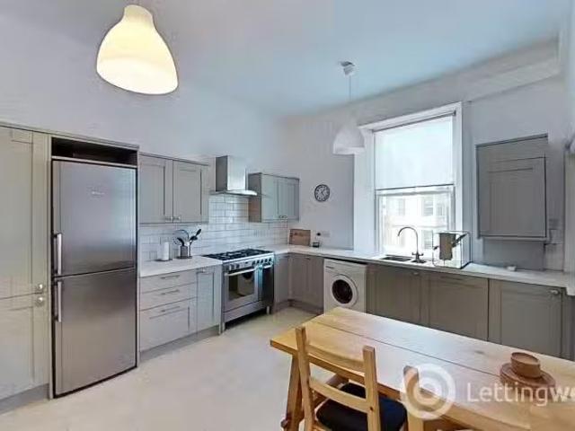 Property to rent in Marchmont Crescent, Edinburgh, EH9