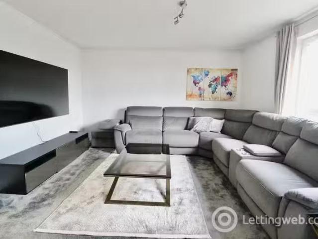 Property to rent in Mary Elmslie Court, King Street, Top Floor.