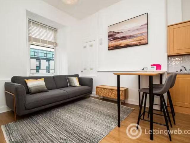 Property to rent in Mc Donald Road, Edinburgh, EH7