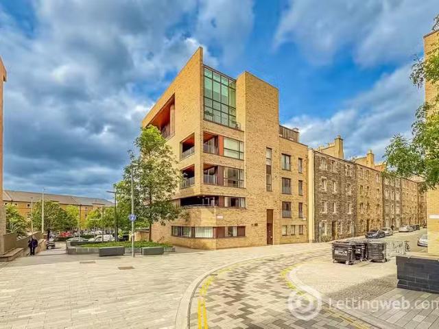 Property to rent in MCEWAN SQUARE, EDINBURGH, EH3