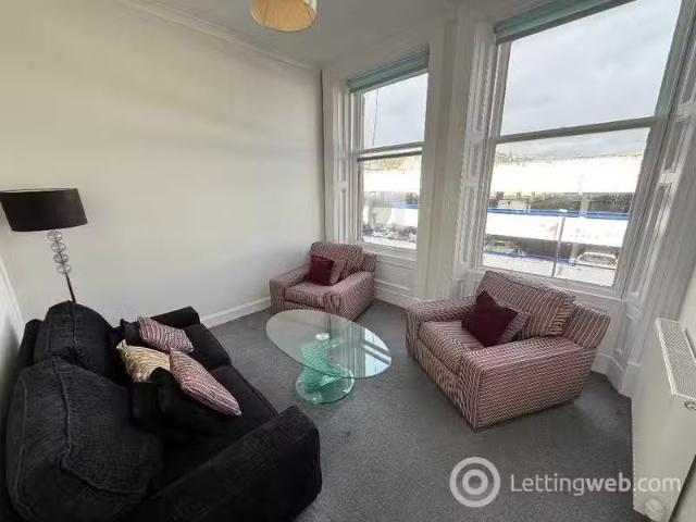 Property to rent in Meadow Place Buildings, City Centre, Dunde.