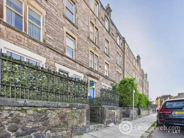 Property to rent in Meadowbank Terrace, Meadowbank, Edinburgh.