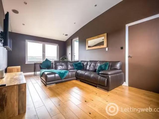 Property to rent in Meggetland View, Craiglockhart, Edinburgh.