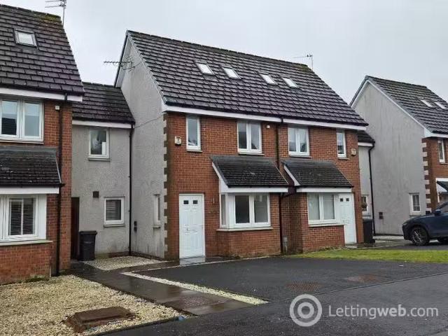 Property to rent in Millgate Crescent, Caldercruix, North Lana.