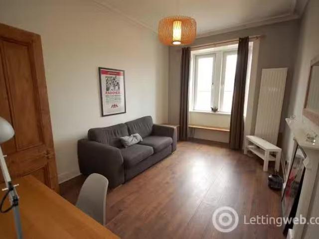 Property to rent in Milton Street