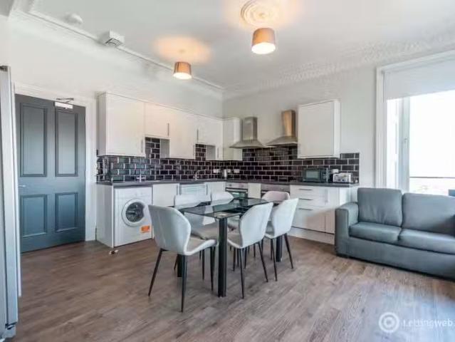 Property to rent in Morningside Road, Edinburgh, EH10