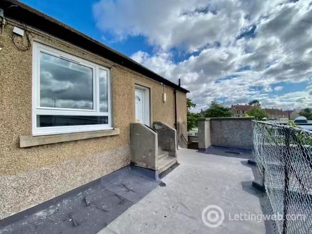 Property to rent in Moredun Park Road, Moredun, Edinburgh, EH1.