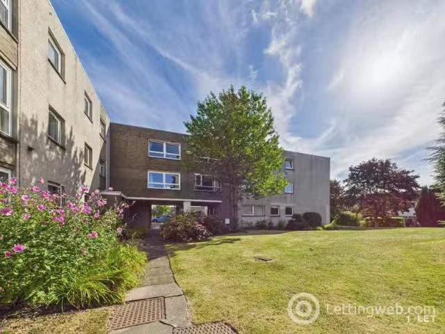Property to rent in Mortonhall Park Place, Mortonhall, Edinbur.