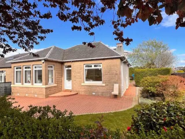 Property to rent in Mountcastle Drive South, Edinburgh, Midlot.