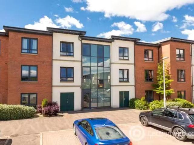 Property to rent in New Mart Square, Edinburgh, EH14