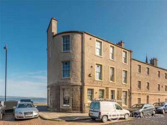 Property to rent in Newhaven Main Street, Edinburgh, Midlothia.