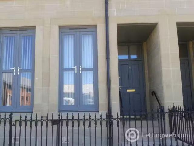 Property to rent in Newhaven Place, Newhaven, Edinburgh, EH6