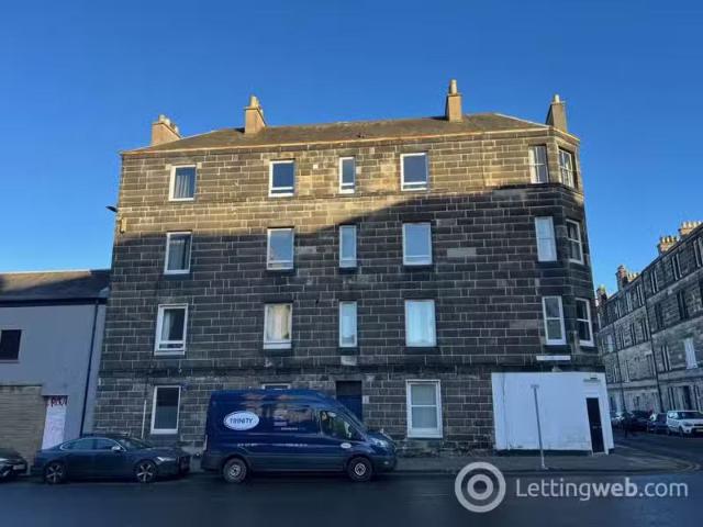 Property to rent in Newhaven Road