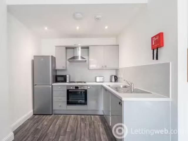 Property to rent in Newton Street, Edinburgh, EH11