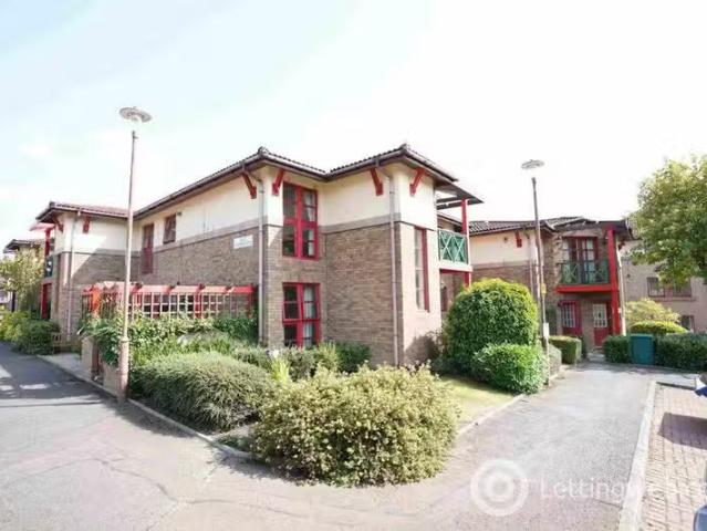 Property to rent in North Werber Park, Fettes, Edinburgh