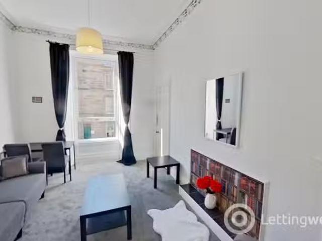 Property to rent in Oxford Street, Edinburgh, EH8